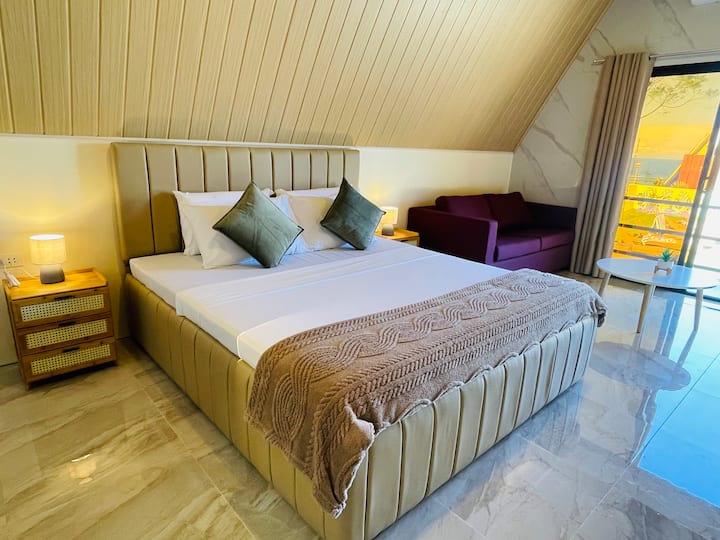 Ocean View Room With Pool•solar Power + Breakfast - Lazi