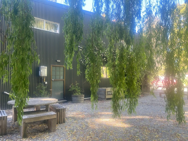 Lye Bow Shearers Shed - Alexandra