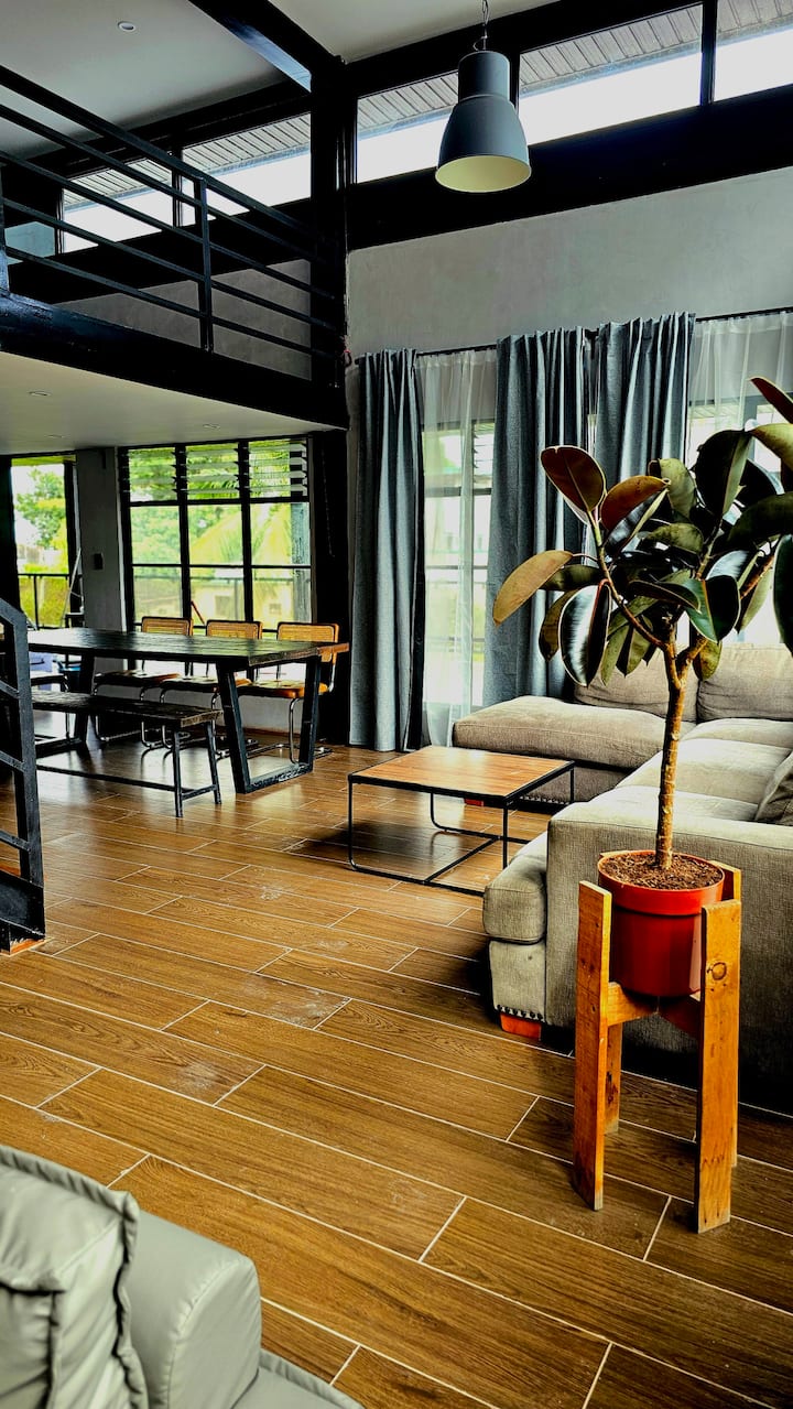 Urban Eight Loft | Walk To Picnic Grove - Tagaytay