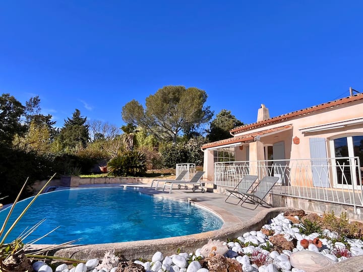 Spacieuse Villa Familiale Piscine & Climatisation - Agay