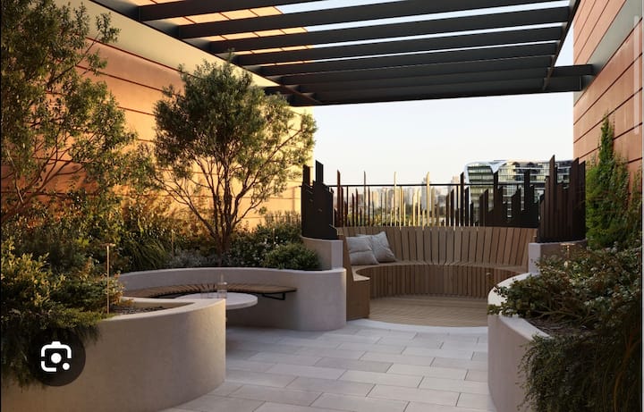 New Modern Apartment | Full Kitchen | Green Square - Rosebery