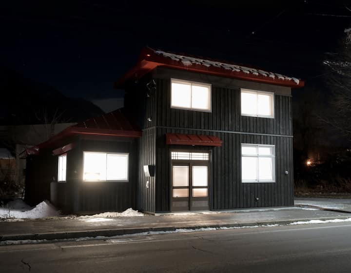 66 Lodge Country Station 101 - Date