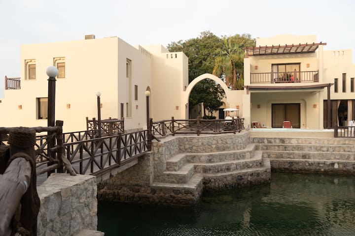 •	Cozy Villa At Cove Rotana Resort - Ras al Khaimah
