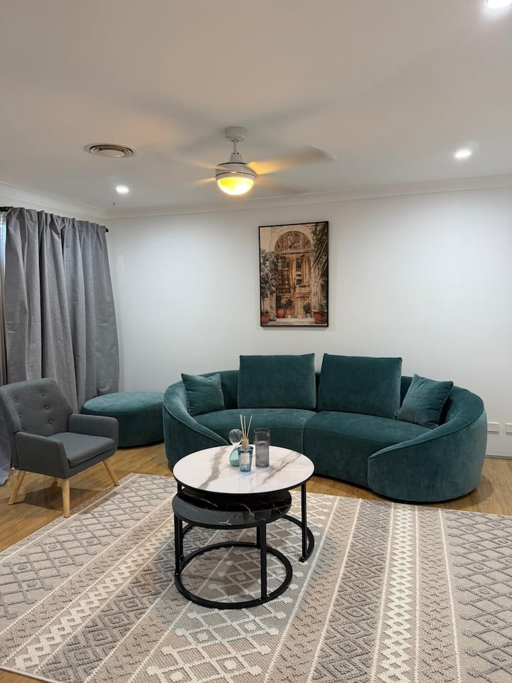 4 Bedroom House - Blacktown