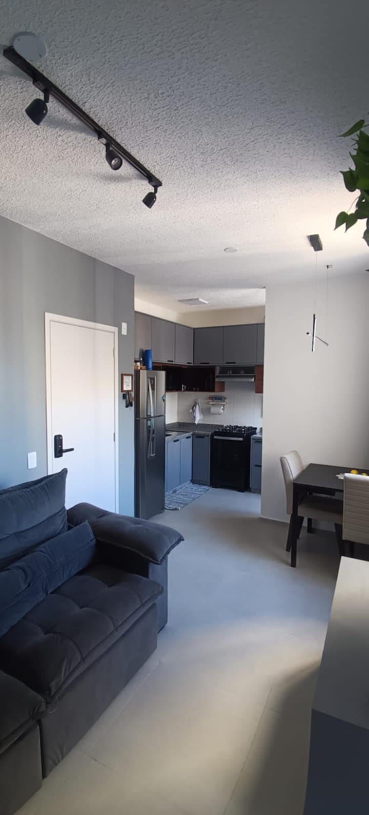 Apartamento 2 Quartos Completo Ao Lado Do Buritis - Belo Horizonte