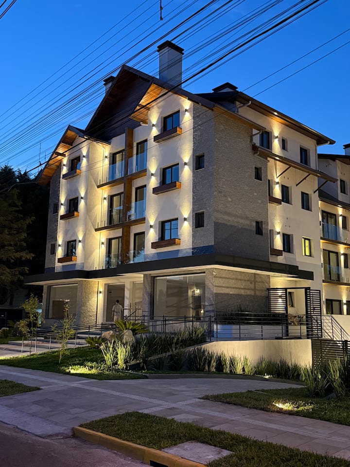 Apto Novo Em Gramado C/ Lareira E Garagem Coberta. - Canela