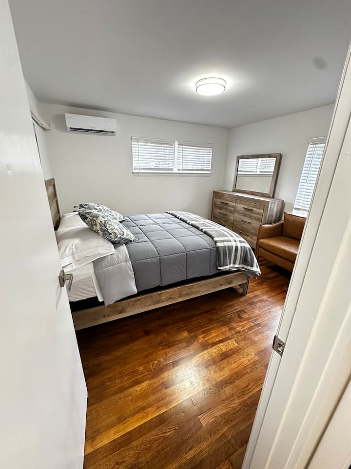 Beautiful Apart-studio Mount View Are Hickory - Hickory