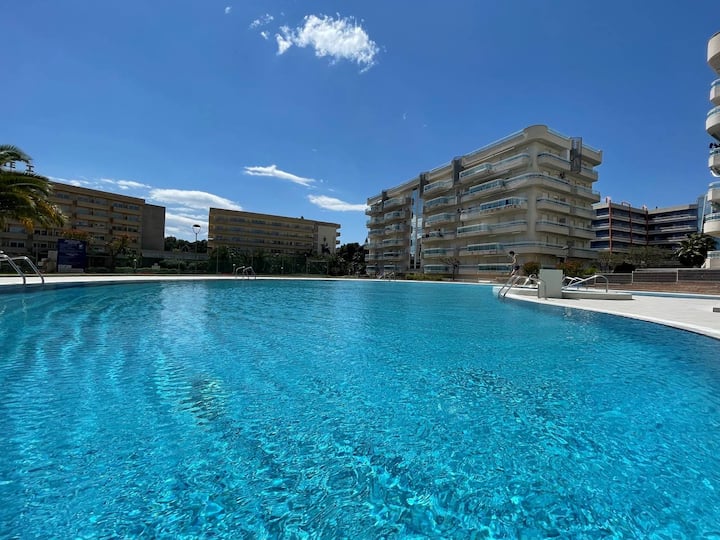 Holiday Apartment With Padel & Tennis - Reus