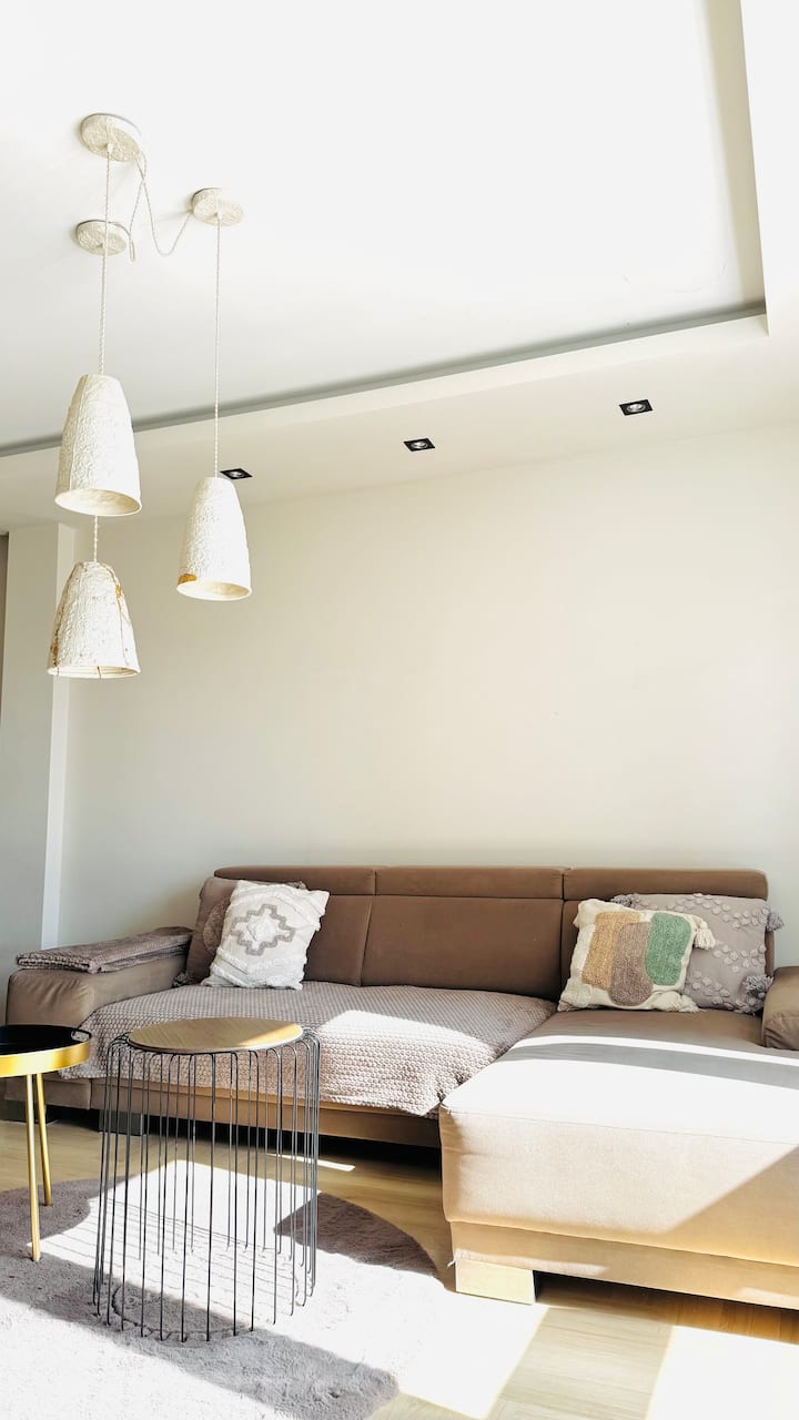 Spacious Family Friendly Apartment Fast Internet - Bratysława