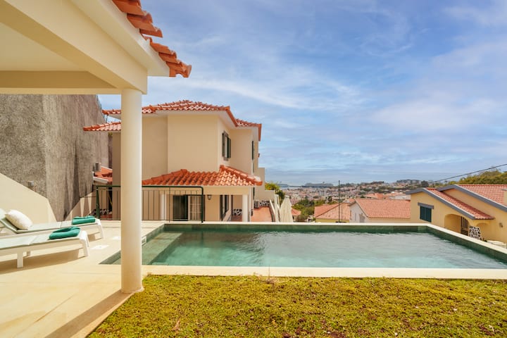 Private Heated Pool (30°c) Villa | Bbq & Parking - Funchal