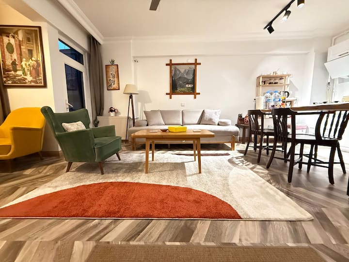 Modern, With A Garden, In The Heart Of Istanbul. - Şişli