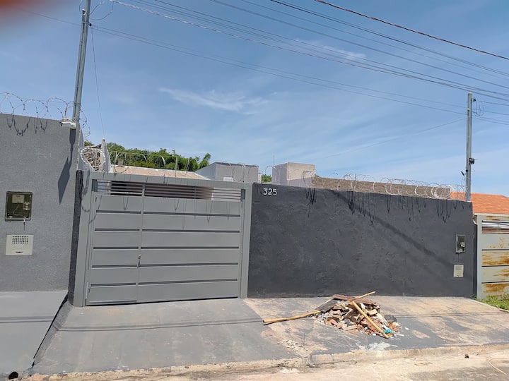 Area De Lazer Com 1 Suíte. - Catanduva