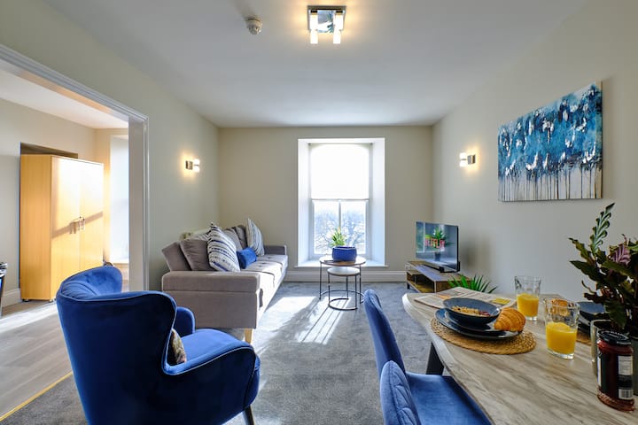 Contractor Stays, 2 Bed 2 Bath, Van Parking & Wifi - Harrogate