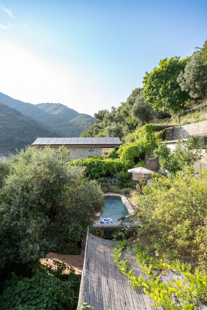 Maison Carei Perchée Sur Les Hauteurs De Menton - Menton