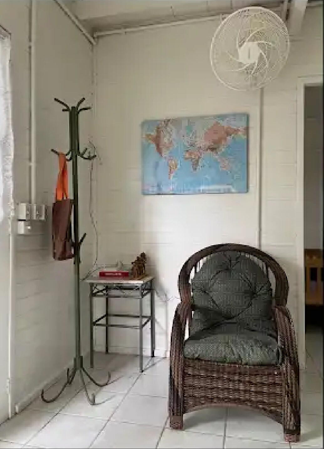 Lilac chalet near the sea, garden and gourmet area - Houses for Rent in ...