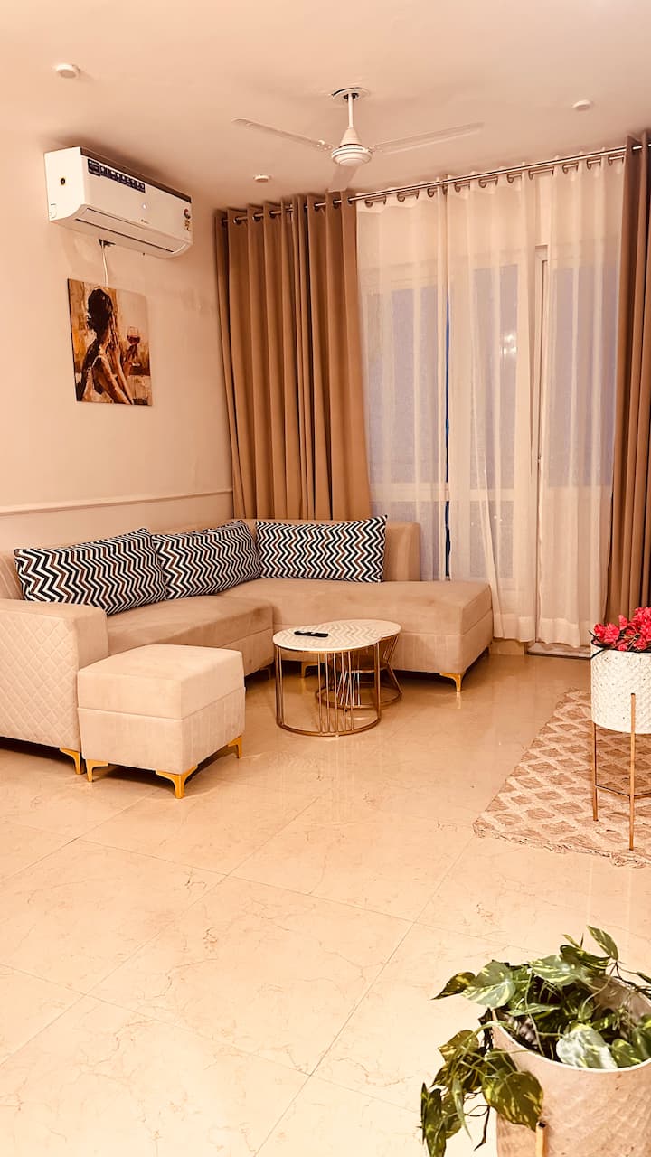 Homeystays 2bhk-lake And Skyline View Apartment - Sonipat