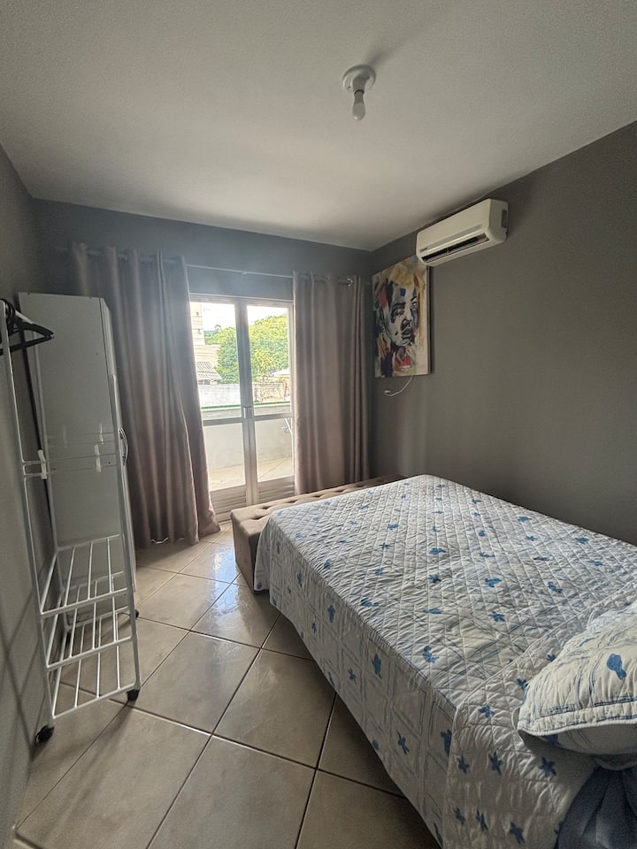 Casa Em Itapema/fácil Acesso E Bem Localizada - Itapema