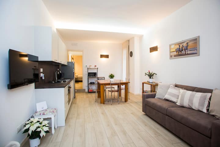 Appartamento Desenzano D/g
Gm Style Yellow - Desenzano del Garda