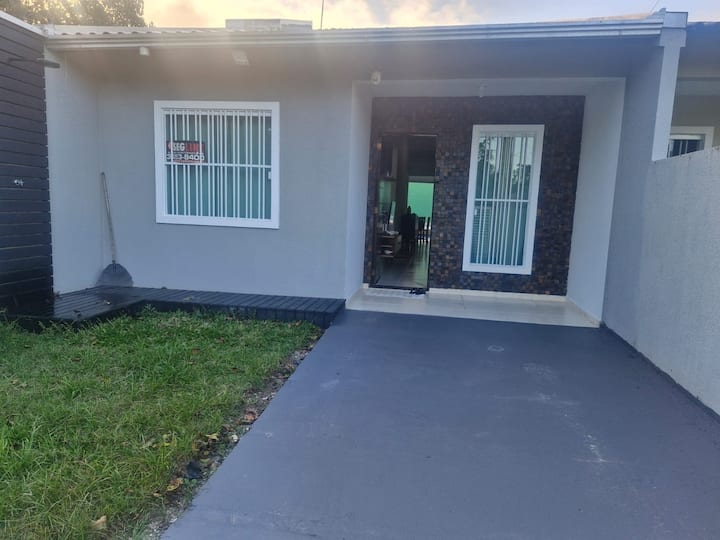 Casa Confortável A 500m Da Praia. - Matinhos