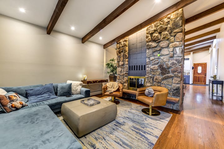 The Chalet At Squirrel Run - Evergreen, CO