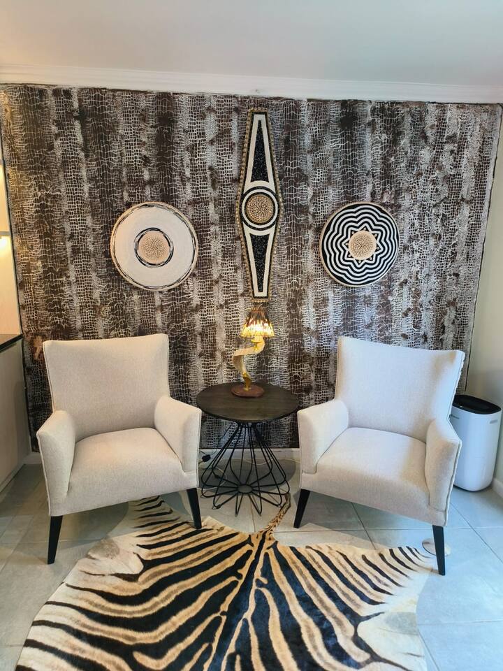 Zebra Unit Stylish 1br Garden Getaway, Sleeps 2-3 - Tergniet