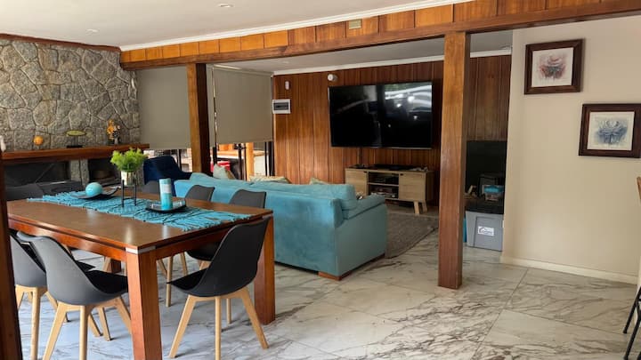 Casa Familiar Y Excelente Ubicación En Algarrobo. - Algarrobo