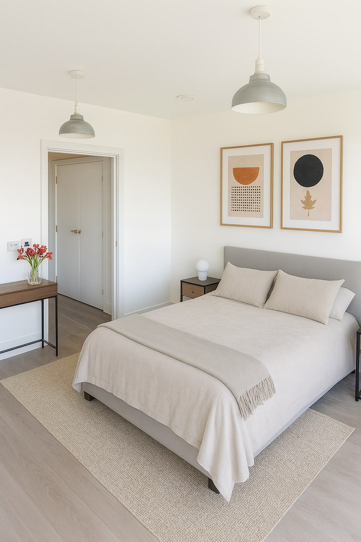 Cosy Skyline Room With Balcony - London