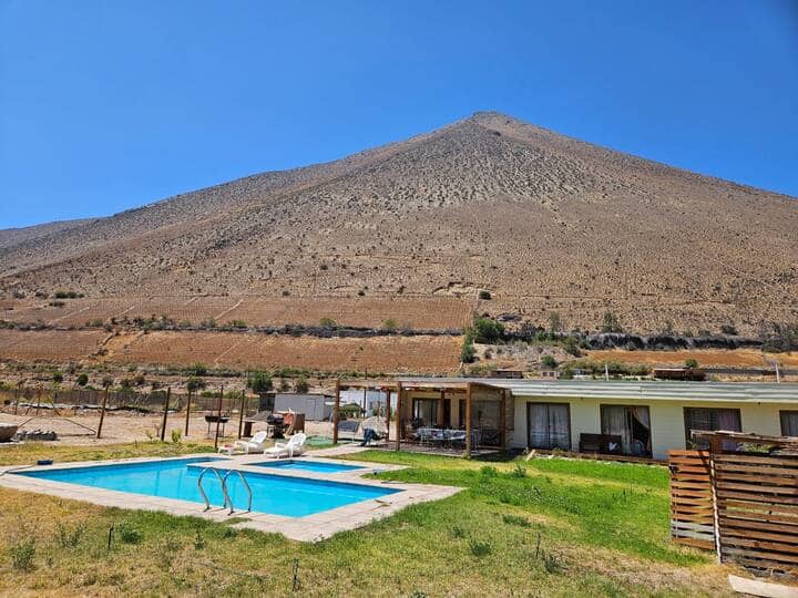 Parcela Con Piscina, 5 Min De Vicuña - Vicuña