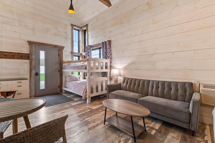 Cabin 5- The Hearthside - Rangeley, ME
