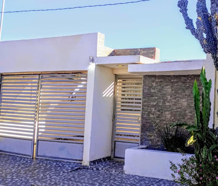 Casa Campestre En La Entrada Principal De Obregón. - Ciudad Obregón