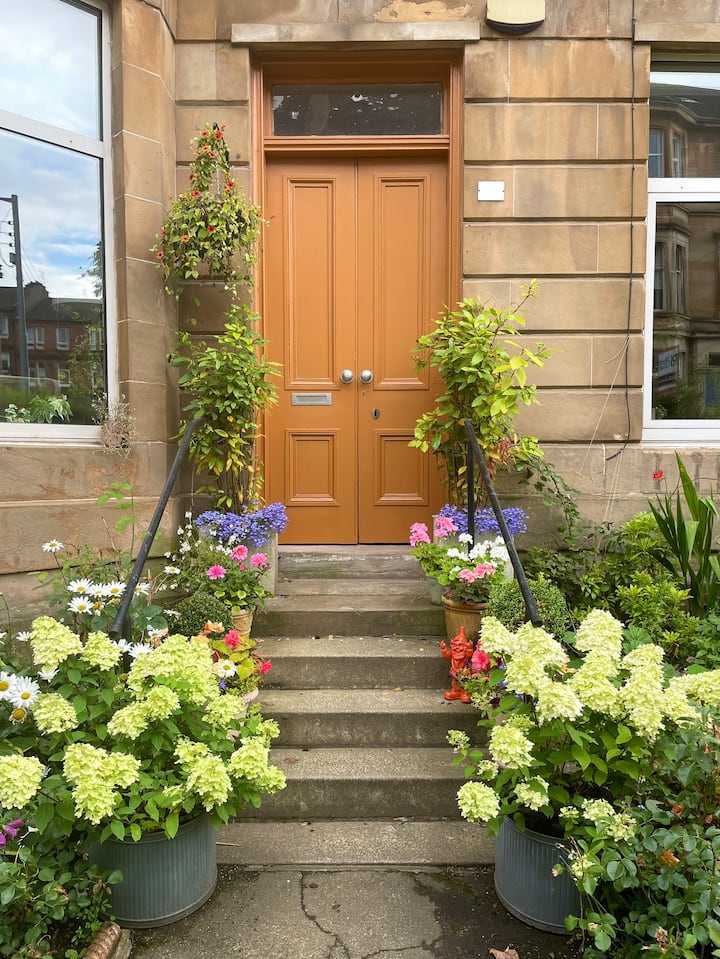 Maximalist Glasgow Tenement Flat - Glasgow