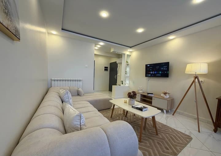 Appartement Moderne Et Cosy, Entièrement Meublé - Alger