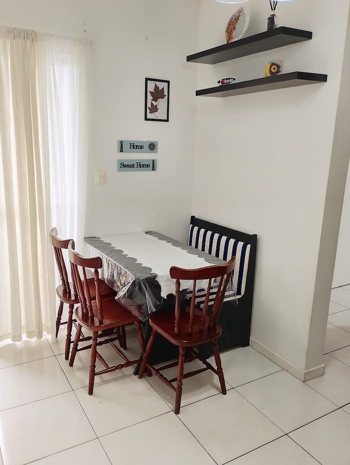 Apto Dois Dormitórios Na Praia Do Perequê - Porto Belo