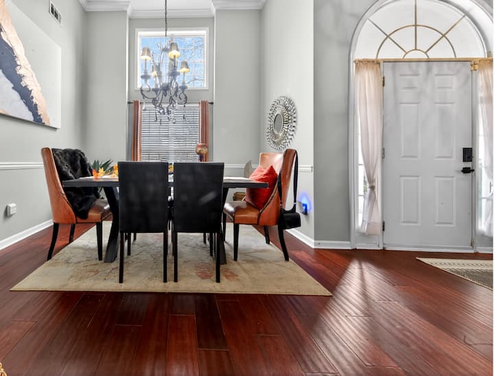 The Executive Suite - McDonough, GA