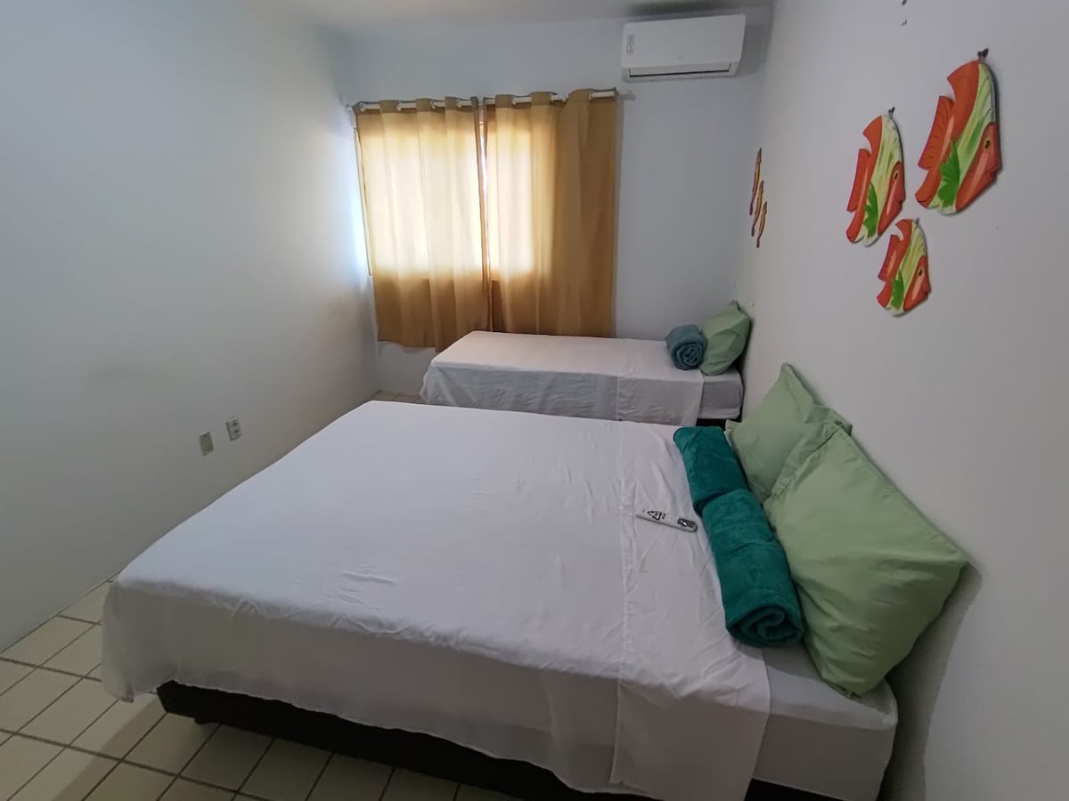 2/4 beachfront apartment with AIR CONDITIONING, up to 6 people ...