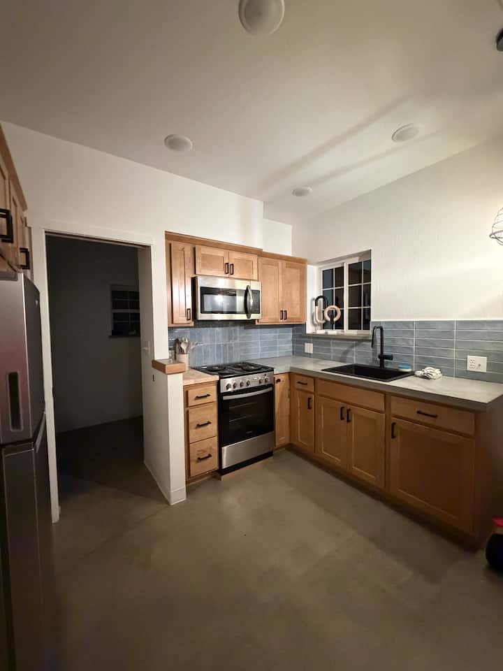 Modern Studio Guest House In The Heart Of Soldotna - Sterling, AK