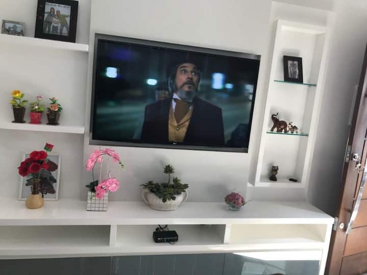 Casa Com Três Suítes A 500m Da Praia - Torres
