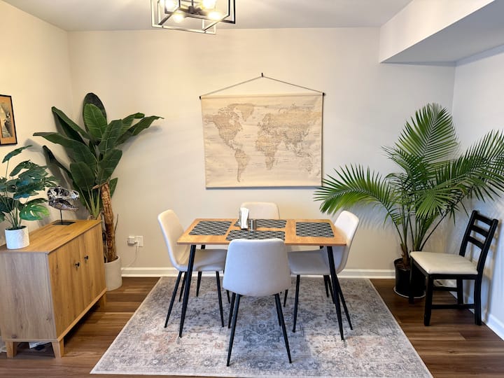 Central Richmond Home - Richmond, VA