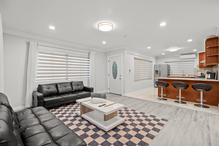 Quiet 2br El Monte Condo, Centrally Located - 엘 몬테