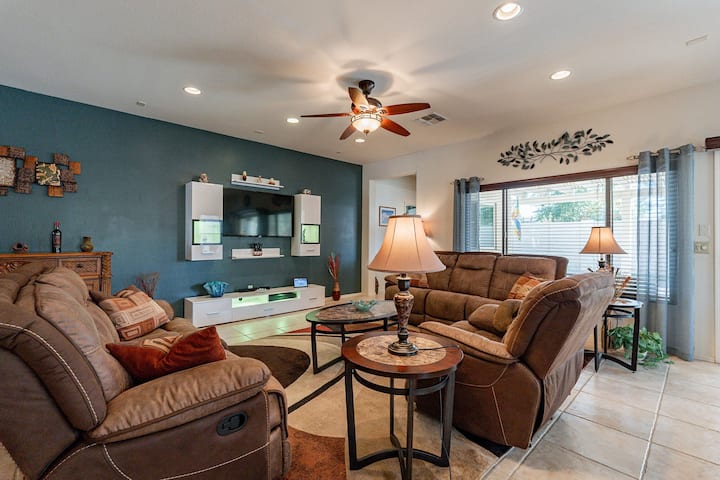 Golf + Resort Retreat - Casa Grande, AZ