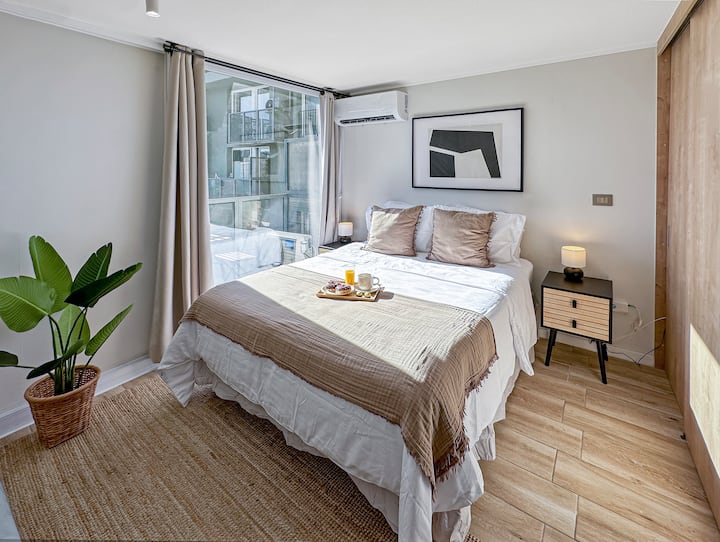 Vino De Cortesía · A/c · Depto. Ubicación Premium - Santiago