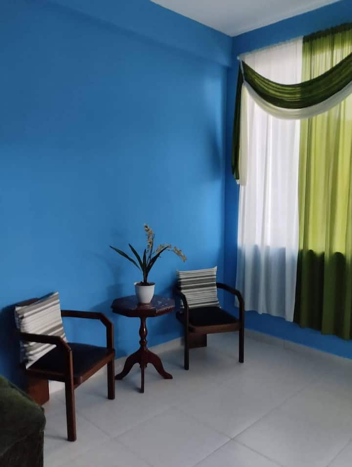 Casa Azul Com Muito Espaço - Prado, Brazil