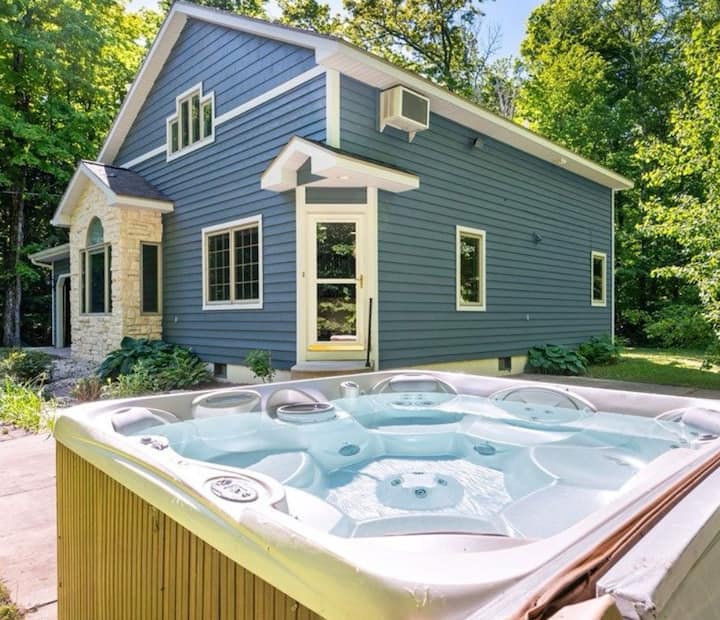 The Dreaming Tree - Egg Harbor, WI