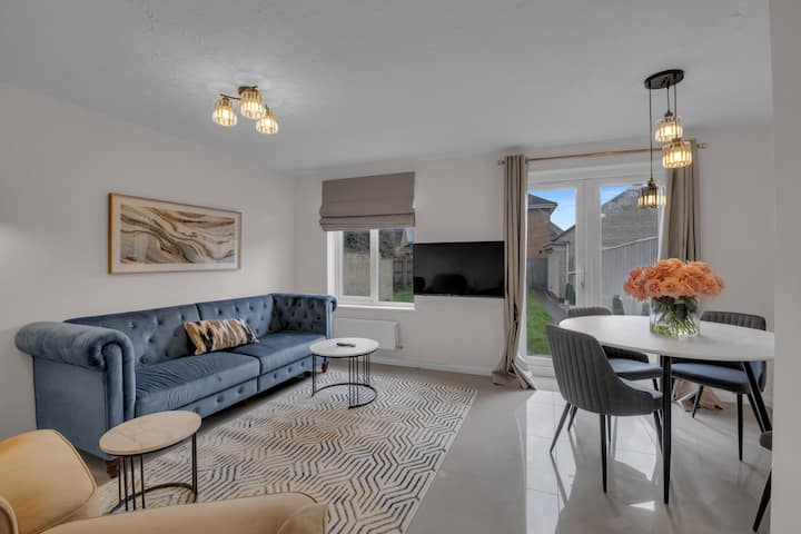 3 Bed House 10 Minutes Drive To Bicester Village - Bicester