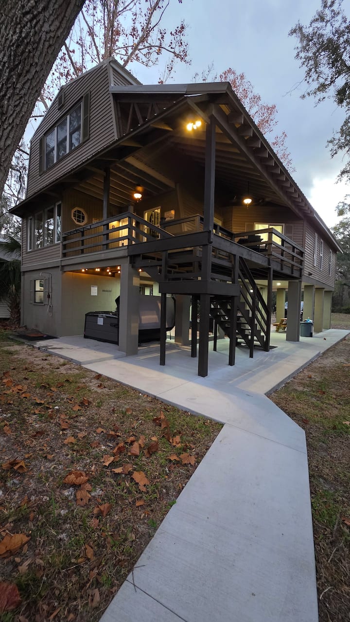 The Riverbend Retreat On The Suwannee River - Branford, FL
