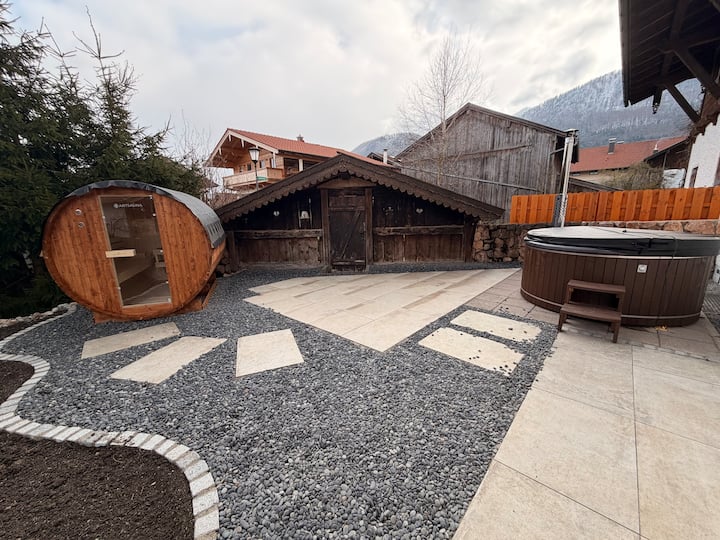 Ferienhaus Mit Whirlpool & Sauna & Grillhütte - Grassau