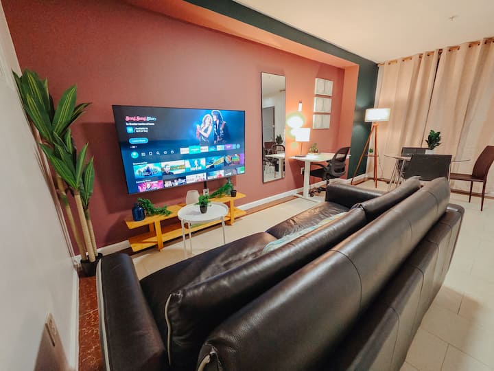 Nocturne | King Bed | Elevator | Adjustable Desk - Eastwick - Philadelphia