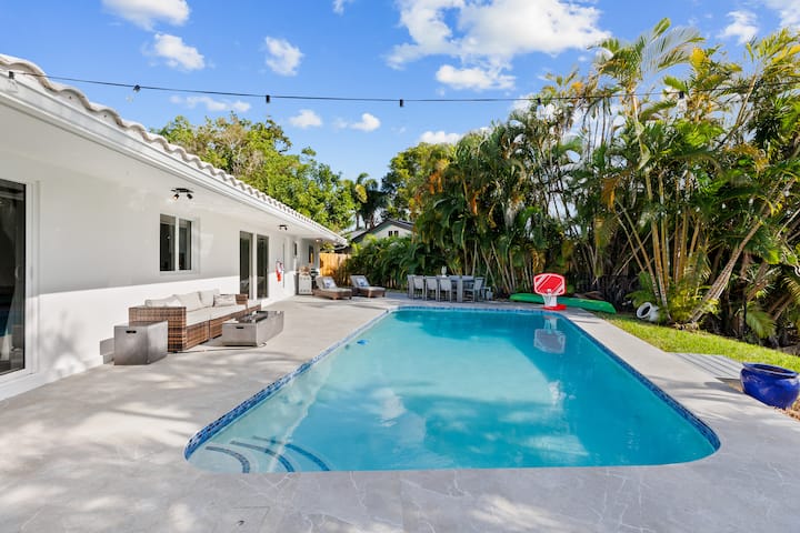 Modern Paradise | Heated Pool | 10 Min To Beach - Fort Lauderdale, FL