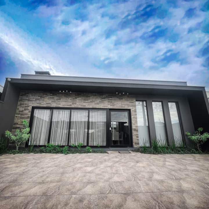 Casa Exclusiva E Espaçosa Com Lazer Completo - Novo Hamburgo