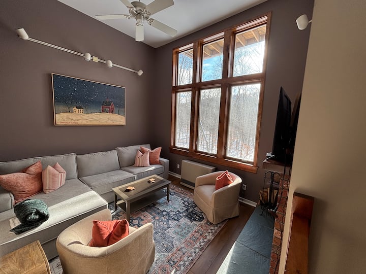 Pico~ski Condo | Fireplace, Loft, High Ceilings - Killington, VT